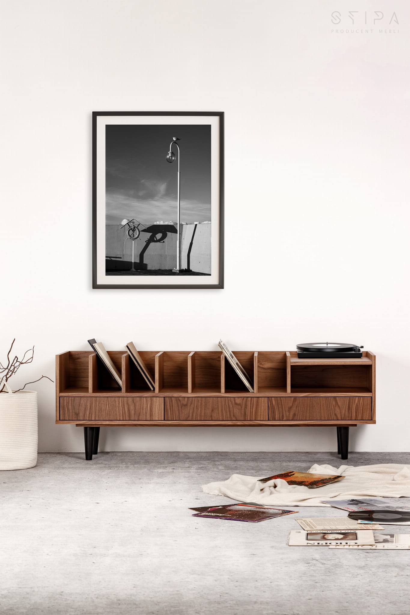 Offener Vinyl- und Bücherschrank, Nussbaum Furnier "POPPY" - STIPA ...